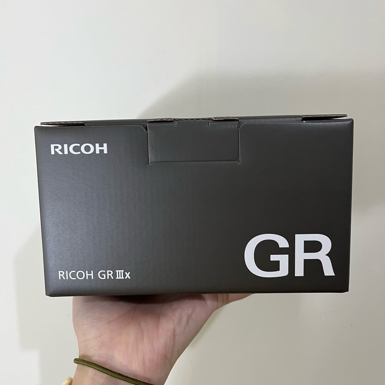 #我要賣 已售出 全新RICOH GR3x 標準黑 公司貨 - 二手交易板 | Dcard
