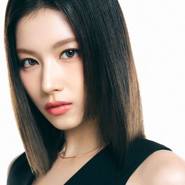 #分享 SANA成為YSL Beauty日本彩妝繆思 - TWICE板 | Dcard