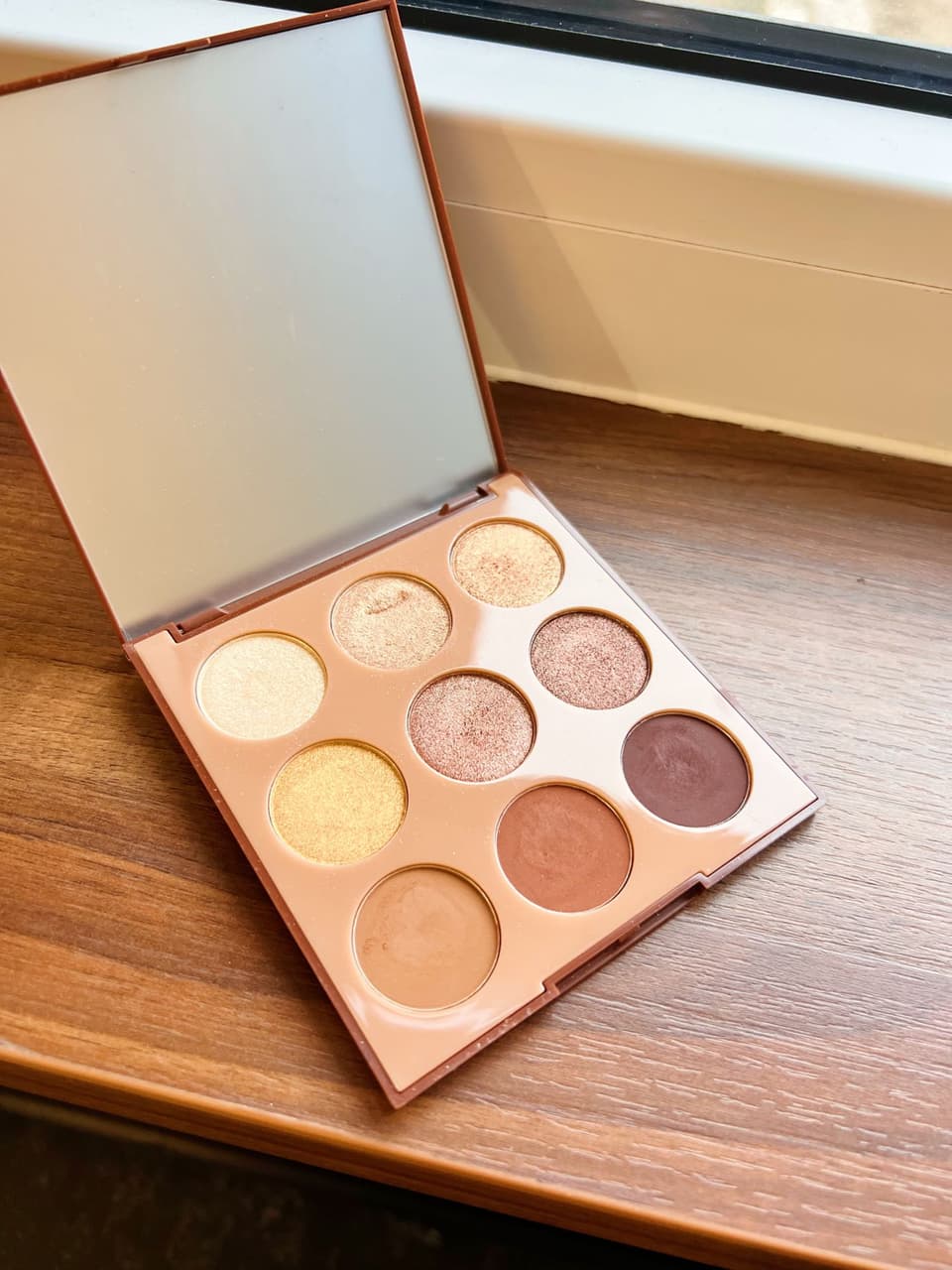 #試色 日常眼影推薦 Morphe 9R 眼影盤 - 美妝板 | Dcard