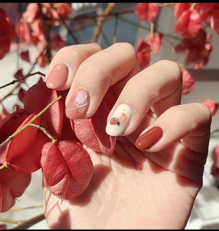 分享 第一次做美甲就踩到雷?😨😭 美甲板 Dcard