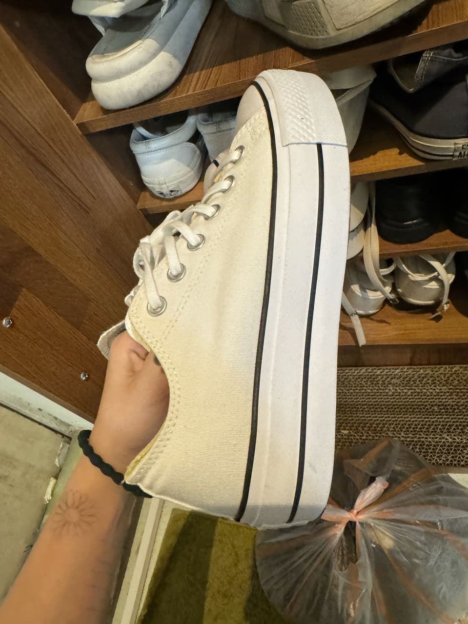 #我要賣 #我要賣 converse all star 厚底 24.5cm - 二手交易板 | Dcard