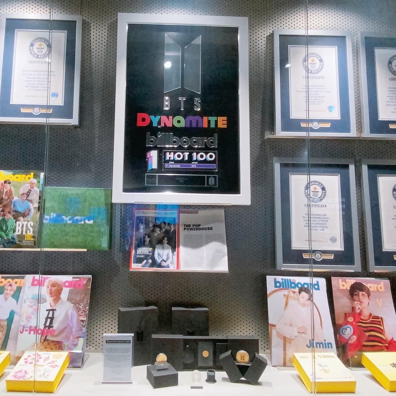 #分享 Hybe Insight展覽參觀 - BTS板 | Dcard