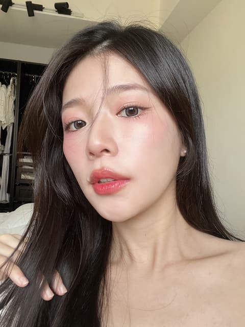 #新品分享 久違了🫶🏻 眼珠珠開箱 Sami 兩款新品隱眼 - 隱形眼鏡板 | Dcard