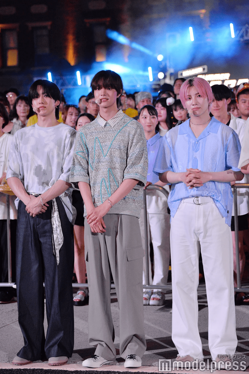 #新聞 USJ、HYBE JAPAN合作活動，&TEAM驚喜現身！成員們樂享樂園 - 追星板 | Dcard