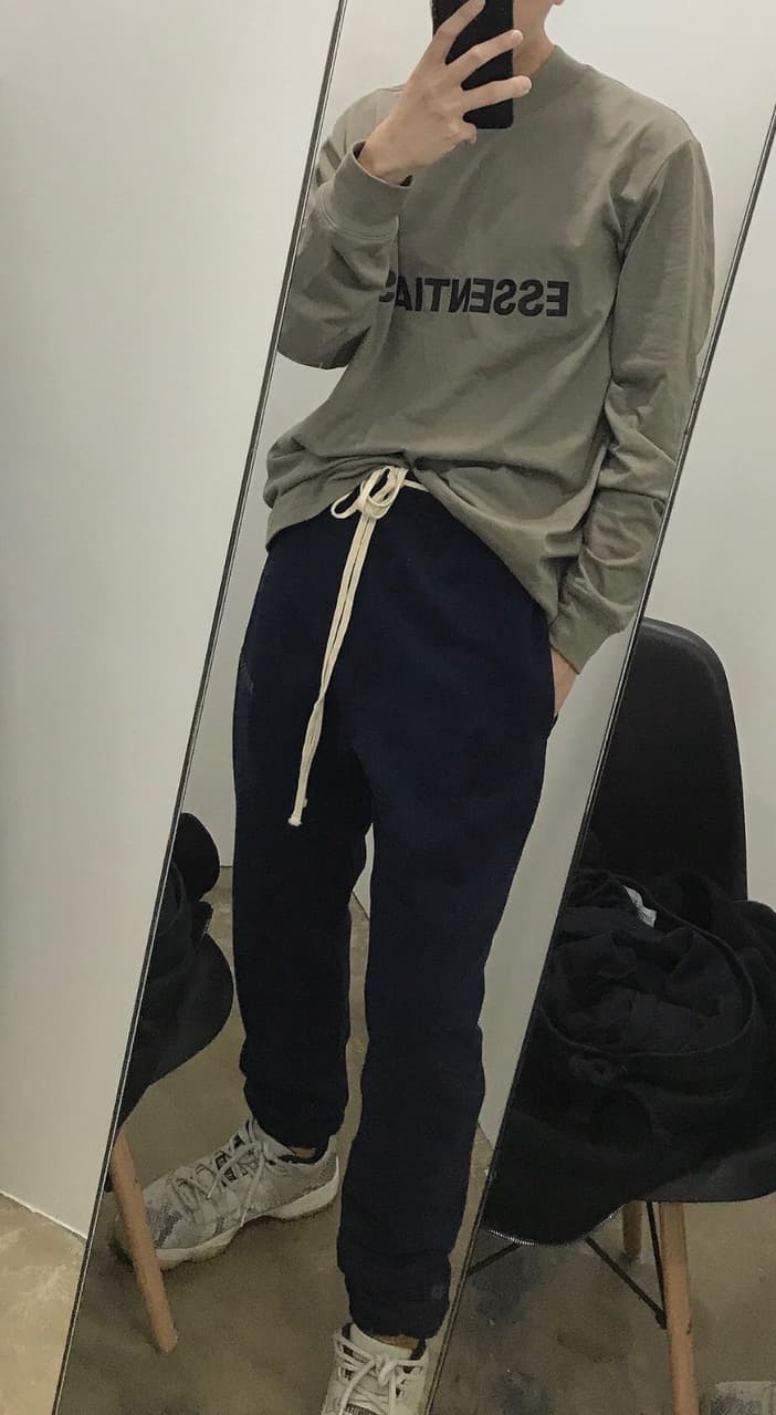 跪求essential買點 - B206 留言 | Dcard