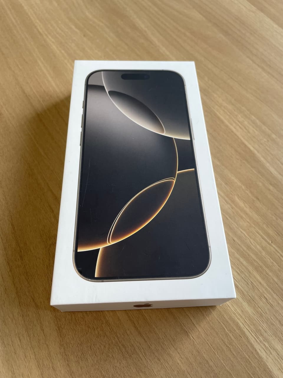 i16 pro 鈦原色開箱簡易心得＋配件分享 - 3C板 | Dcard