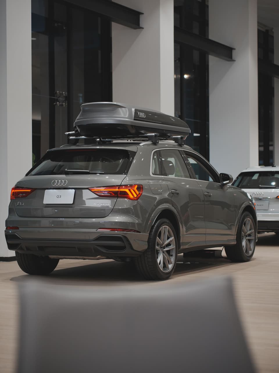 Audi Q3 40 TFSI quattro S line｜金屬克洛諾斯灰 Chronos Grey Z7｜實車照片分享 - 汽車板 | Dcard