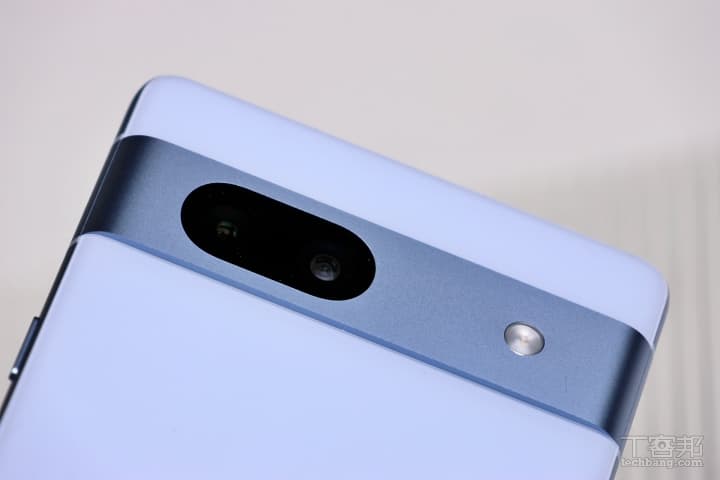 Google Pixel 7a 開箱實測，強化 AI 應用的中階手機標竿 - T客邦 (@techbang) | Dcard