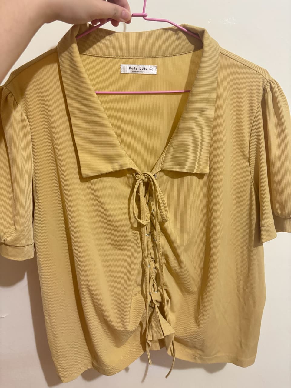#我要賣 Poly lulu XL上衣 - 二手交易板 | Dcard
