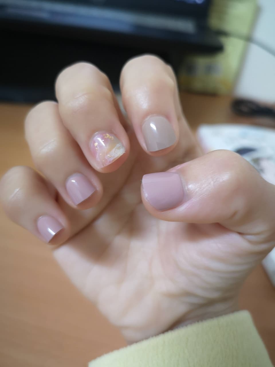 分享 第一次貼凝膠美甲貼薄型短 美甲板 Dcard