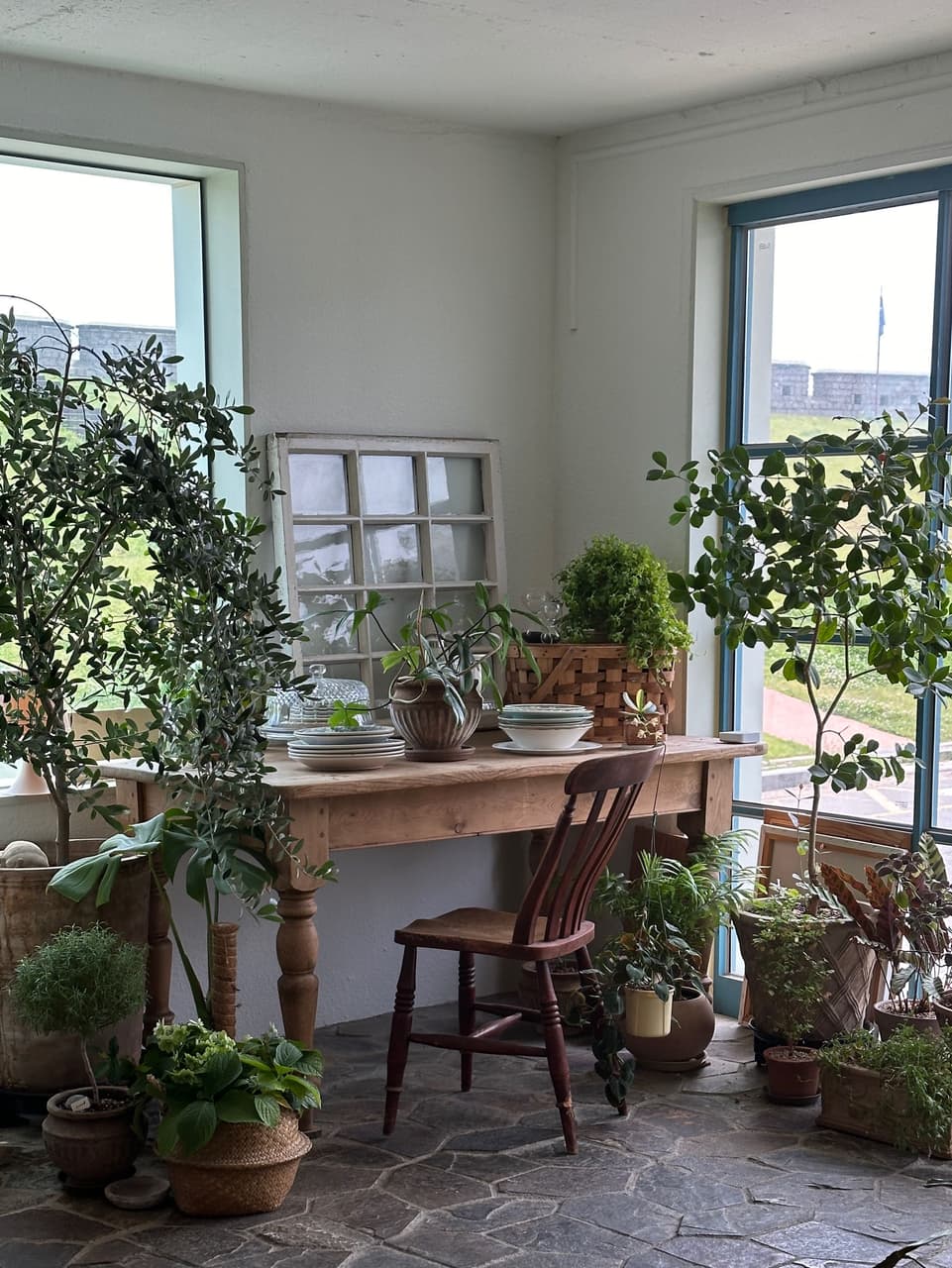 窗景很美的咖啡廳 - Seas ̈︎ (@oo_112) | Dcard