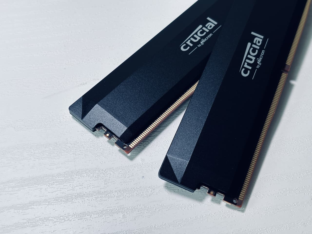 「換件外套，依然低調」 Micron Crucial PRO D5 6000 超頻版記憶體 #開箱 - 3C板 | Dcard