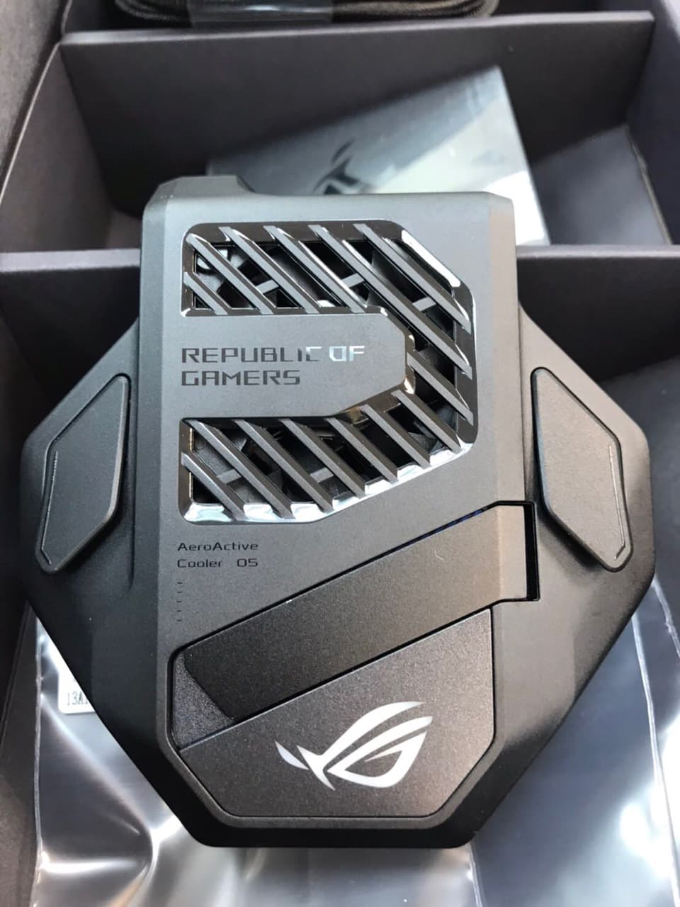 #開箱 ROG 5S PRO - 3C板 | Dcard