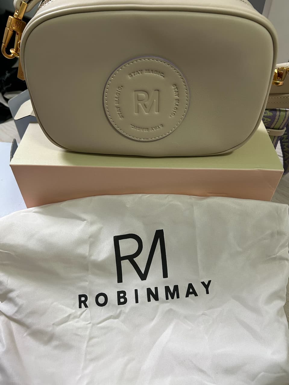 #我要賣 ROBINMAY - 二手交易板 | Dcard