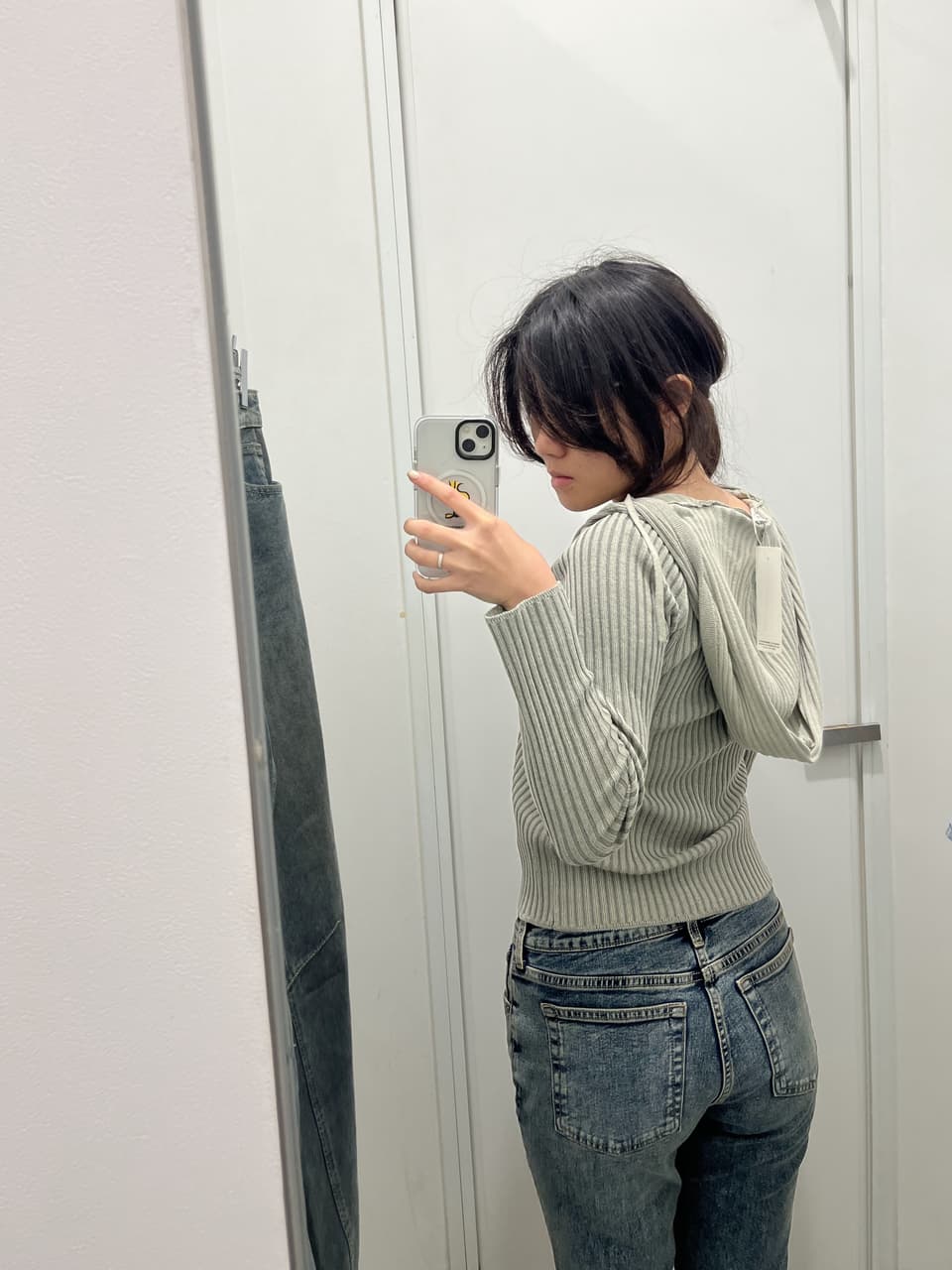 #分享 161cm好版型喇叭褲 | GU試穿心得👖 - 穿搭板 | Dcard