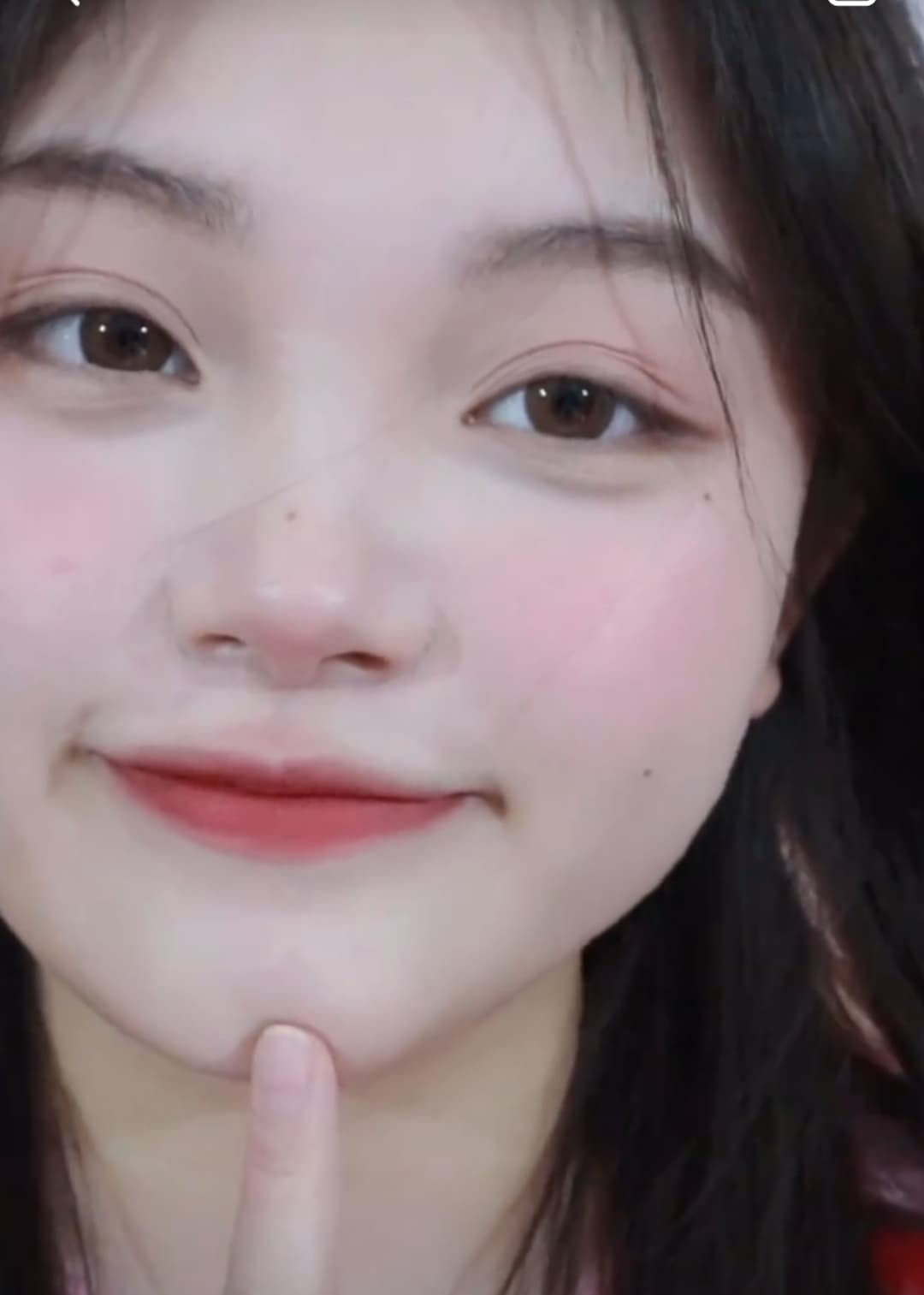 求 類似這個顏色的口紅！ 美妝板 Dcard