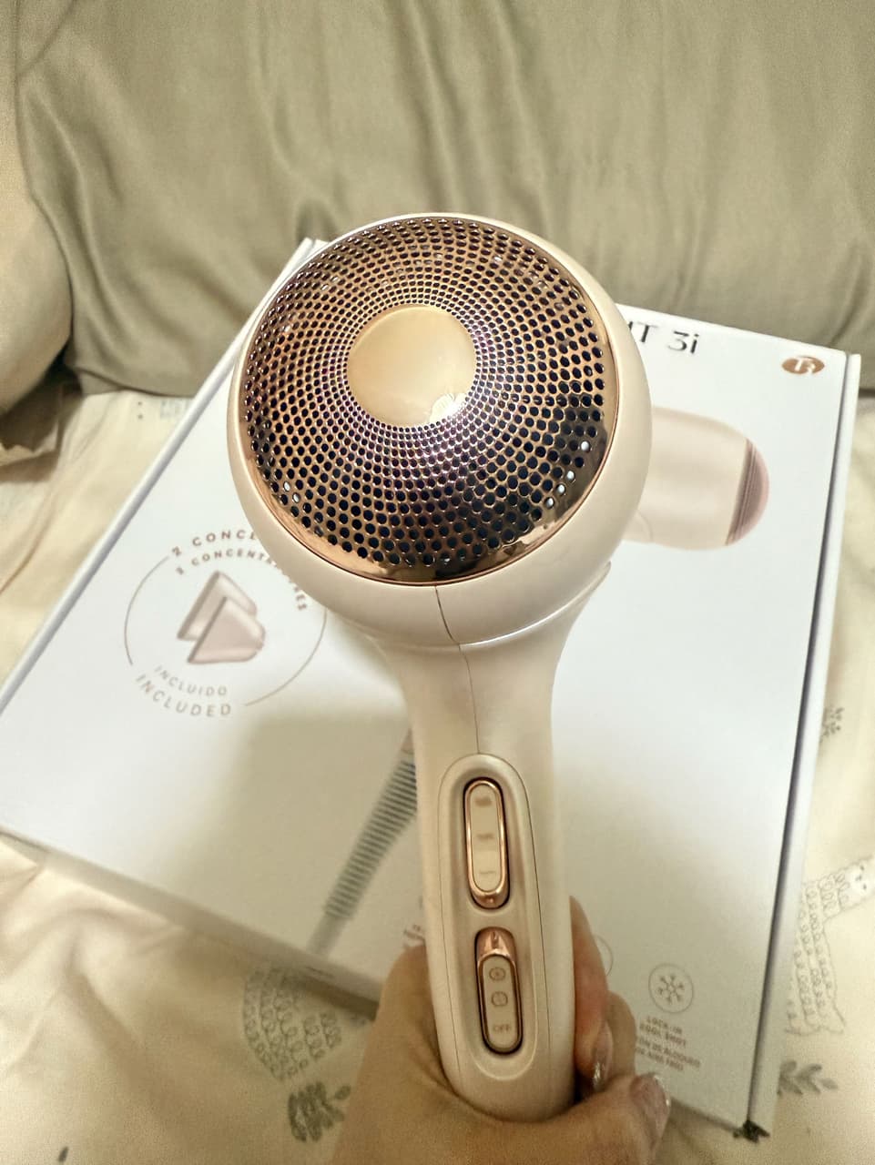 #我要賣 美國 T3玫瑰金吹風機 - 二手交易板 | Dcard