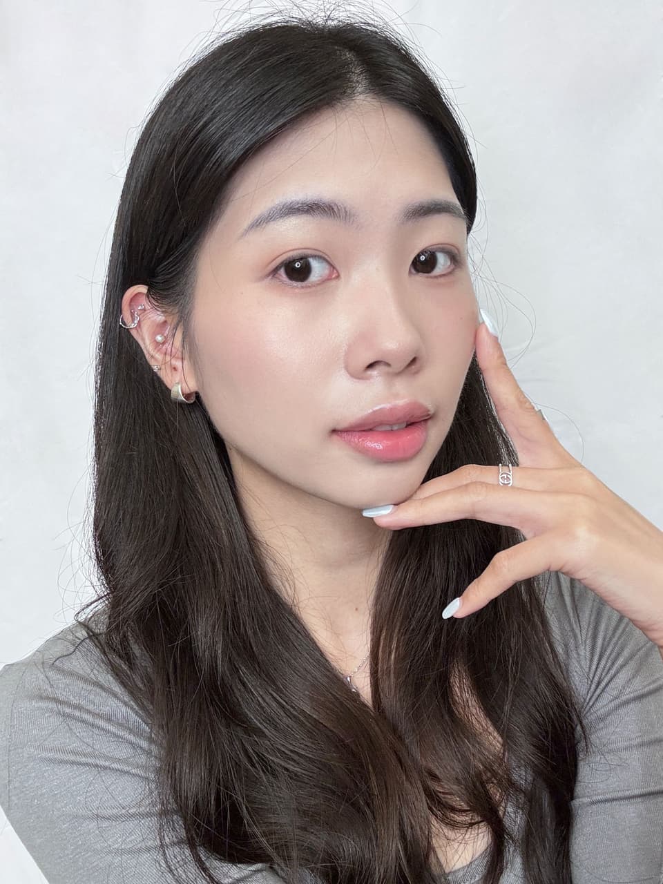 #分享 除了水光肌還不夠！我要打造膠原蛋白水光妝feat. NARS - 美妝板 | Dcard