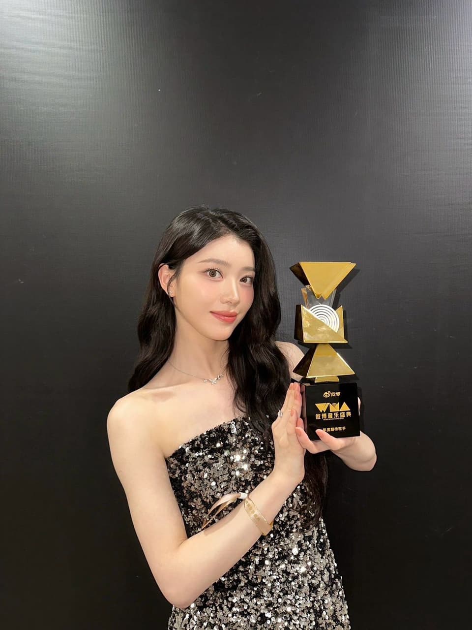 #分享 Kep1er 六名成員開設個人IG - 追星板 | Dcard