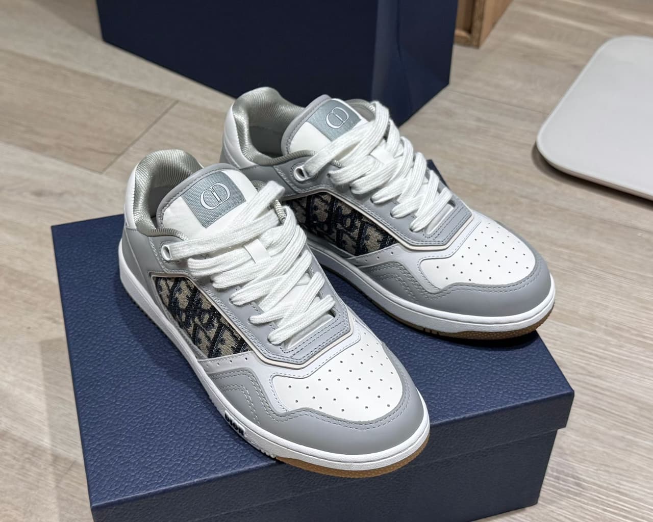 #分享 Dior B27、B57運動鞋 - 精品板 | Dcard