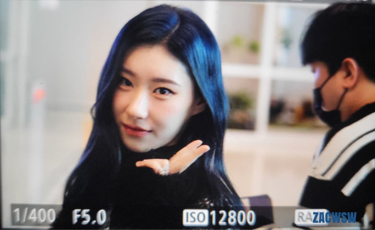 #分享 Lia、彩領新髮色公開 - ITZY板 | Dcard