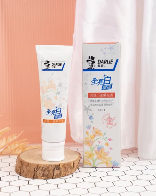 秒變身魔法少女 少女心爆發的超可愛DARLIE好來全亮白星耀牙膏😍💕閃亮亮登場～ - B266 留言 | Dcard