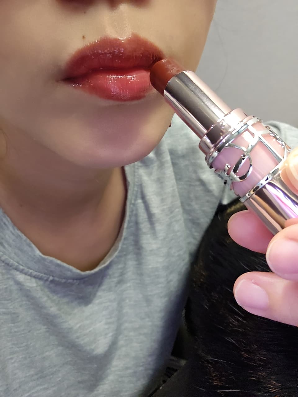 #開箱 ysl粉管情挑誘光潤唇膏7B實擦分享 - 美妝板 | Dcard