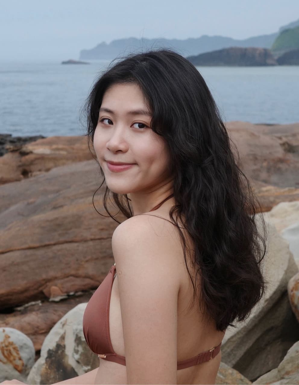 穿上ROXY波波UP展現自信美🤎 台灣限定厚襯比基尼 - TING (@ting891213) | Dcard