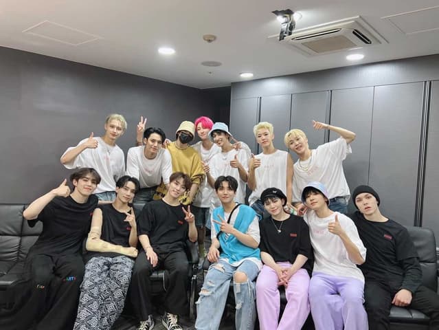 #閒聊 SVT與HYBE其他藝人的關係 - 追星板 | Dcard