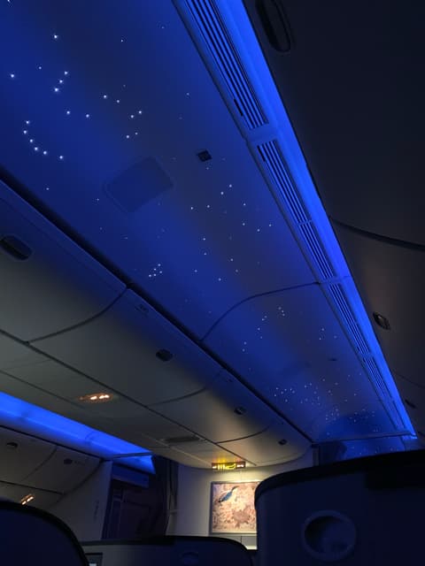 #國外遊記 長榮皇璽桂冠艙開箱介紹-附加787選位小攻略 - 旅遊板 | Dcard