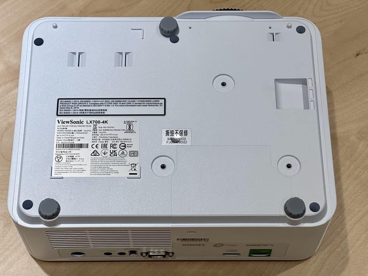 ViewSonic LX700-4K HDR 高亮劇院娛樂3D雷射投影機 - 束褲3C團 (@suku3c) | Dcard