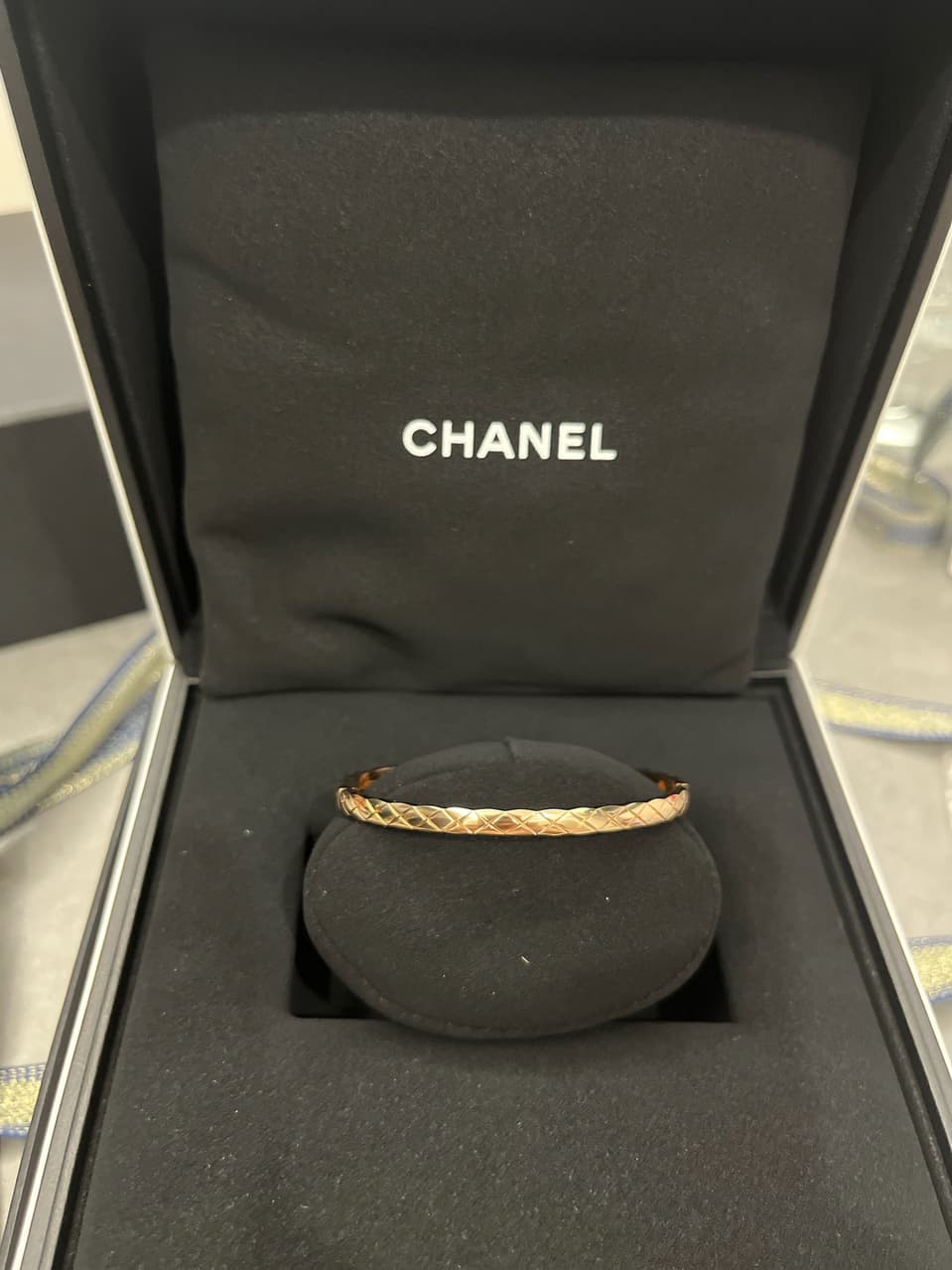 #開箱 分享香奈兒漂亮的山茶花項鍊跟coco crush手環😍😍 - 精品板 | Dcard