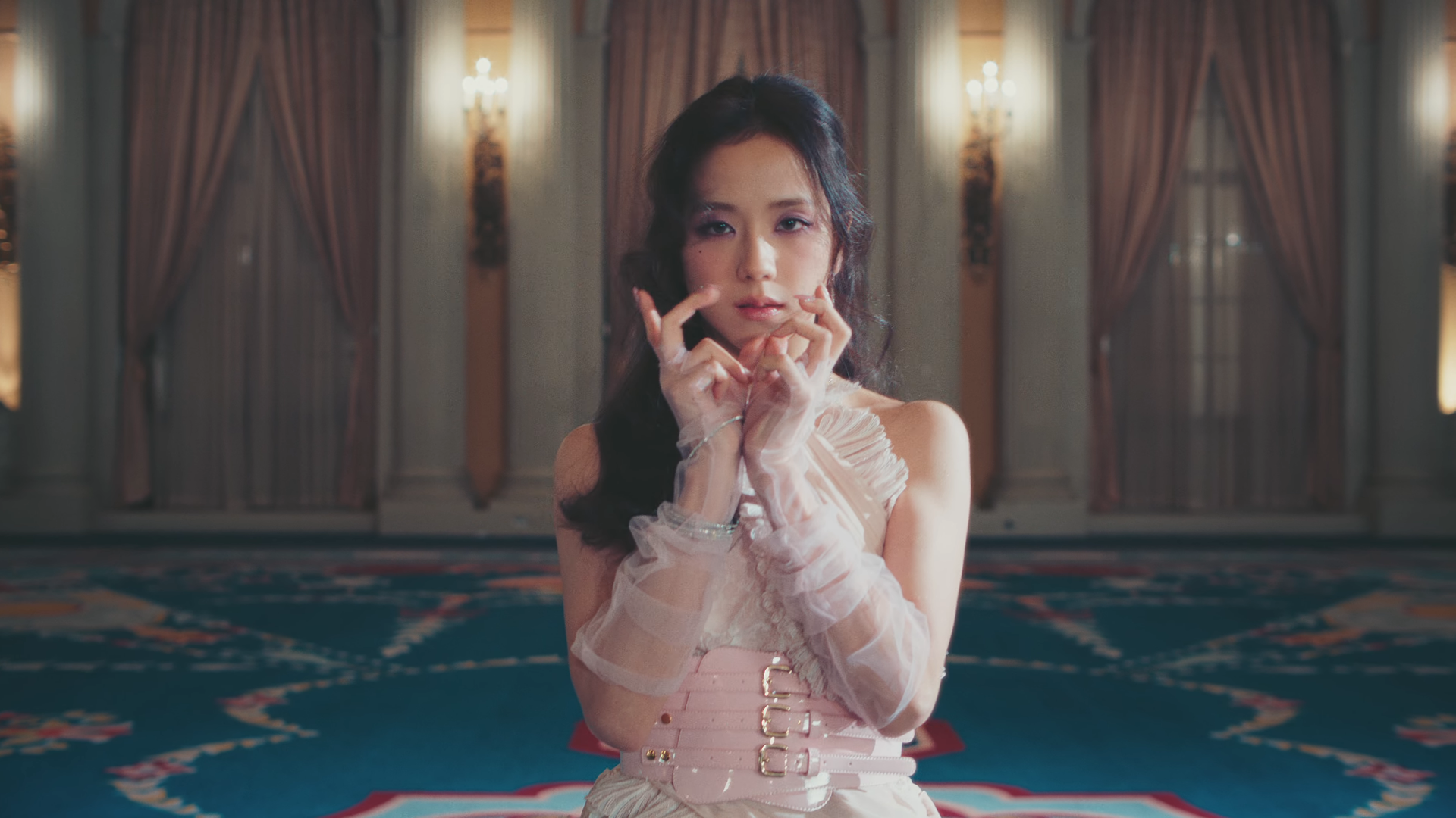 #分享 JISOO - ‘꽃(FLOWER)’ M/V美照 - BLACKPINK板 | Dcard