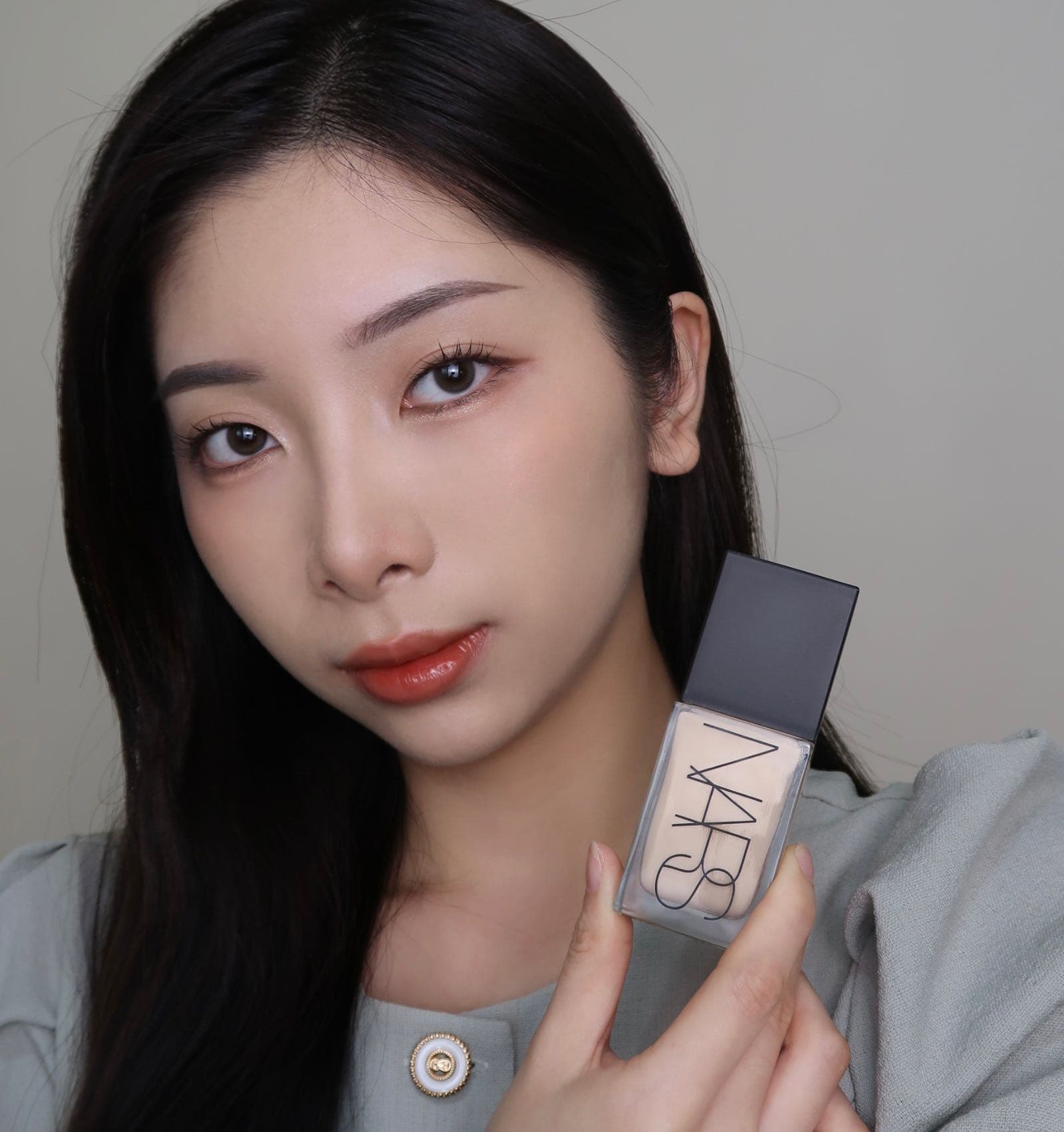 ♡不用再怕底妝乾裂不服貼了 NARS小光瓶♡ #開箱大使 - 美妝板 | Dcard