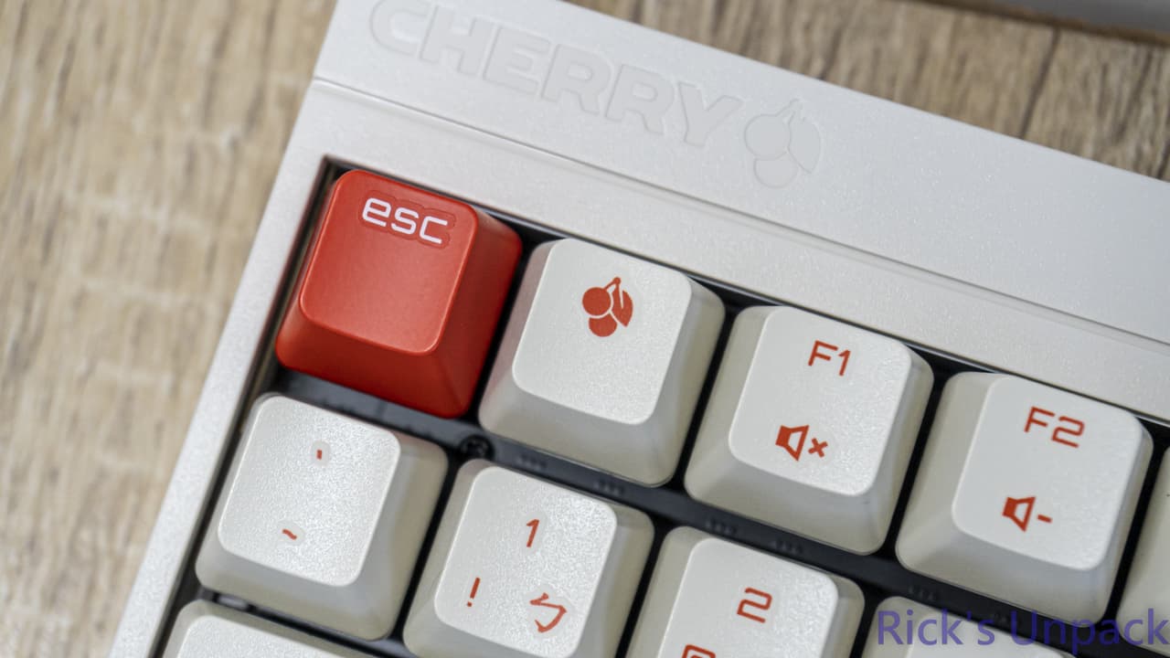【開箱】原汁原味MX2A的櫻桃鍵盤 | CHERRY MX BOARD 2.0S WIRELESS MX2A - 3C板 | Dcard