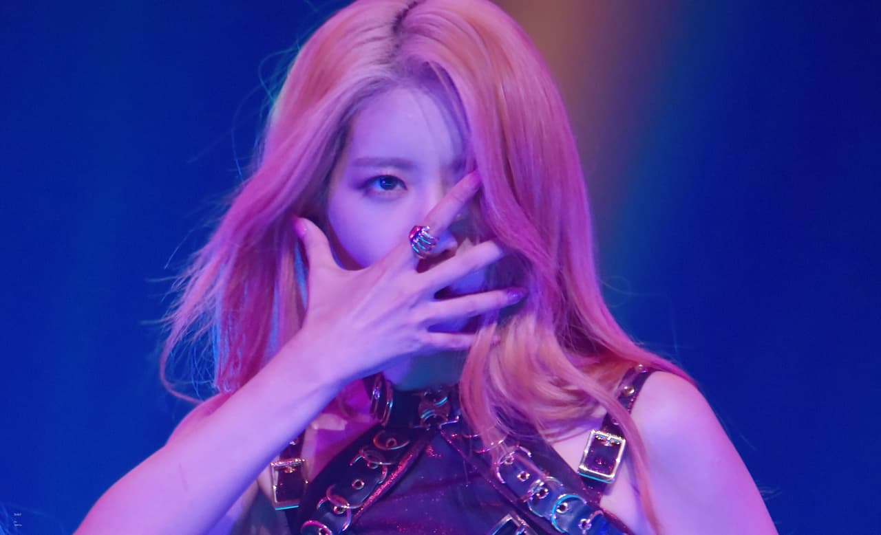 #分享 221106 EXY生日快樂🎂🎉 - 宇宙少女板 | Dcard