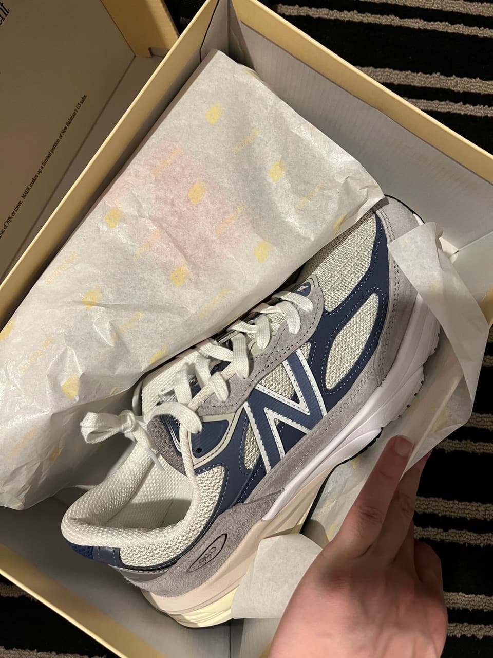 近期跟女友都超愛的鞋款 New Balance 990v6 - 屎丹粒 (@a130322127) | Dcard