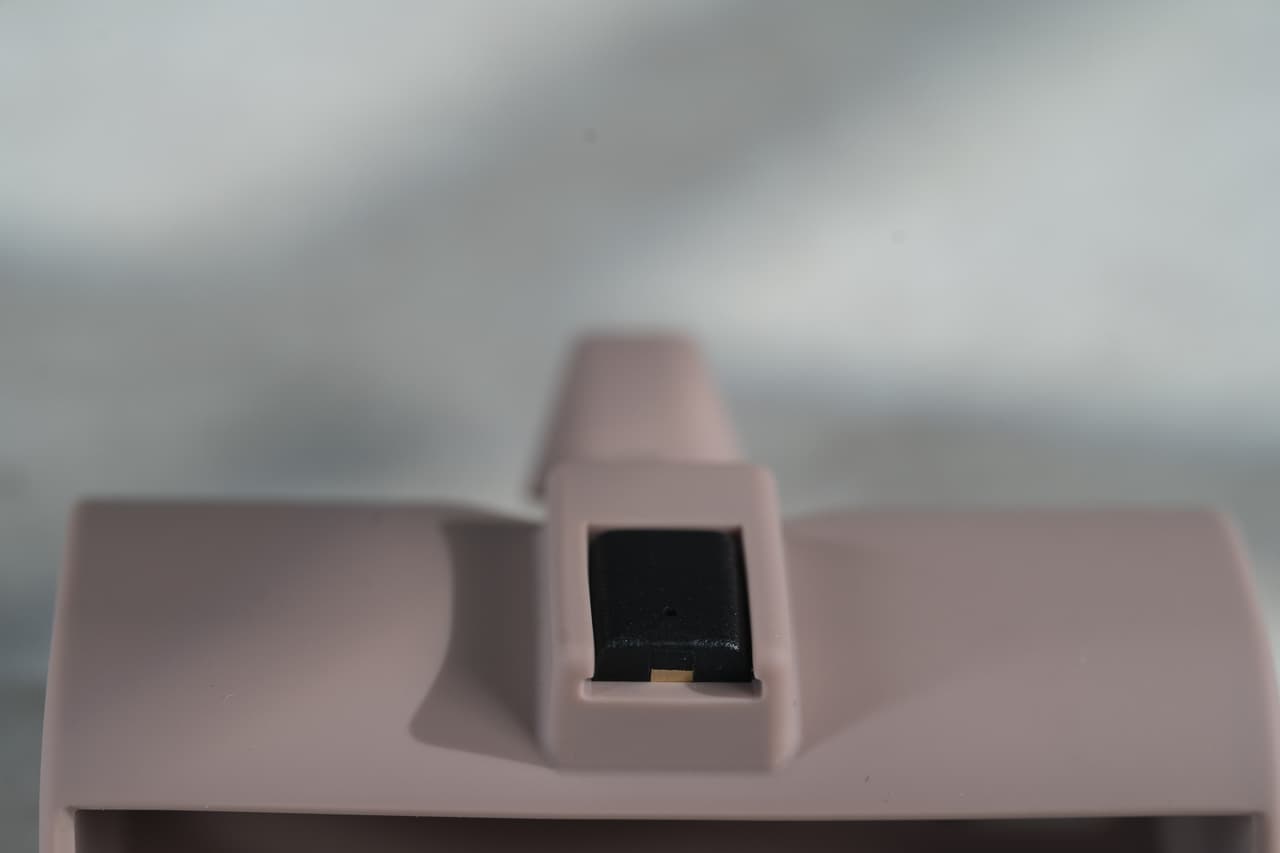 〔開箱〕iWALK Twins雙頭直插式行動電源 雙頭切換 20w快充 - 3C板 | Dcard