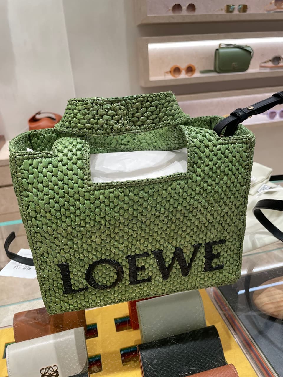 #分享 分享LOEWE FONT TOTE小號 - 精品板 | Dcard