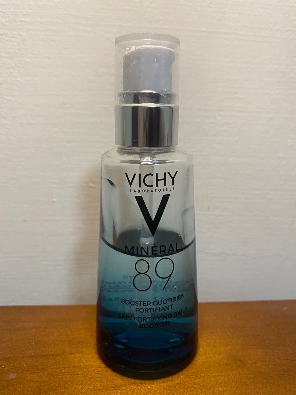 #分享 爆痘期用過的精華大集合👏👏👏M89/琥珀酸/小紅瓶/極光水 - 美妝板 | Dcard