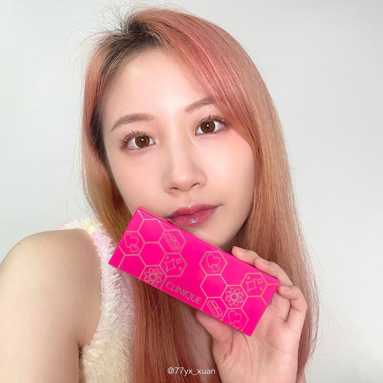 #抽獎 聖誕節🎄倩碧小花+唇蜜🌸 #新鮮事調查局 - 白白胖胖愛麗兒 (@nicky_xuan) | Dcard