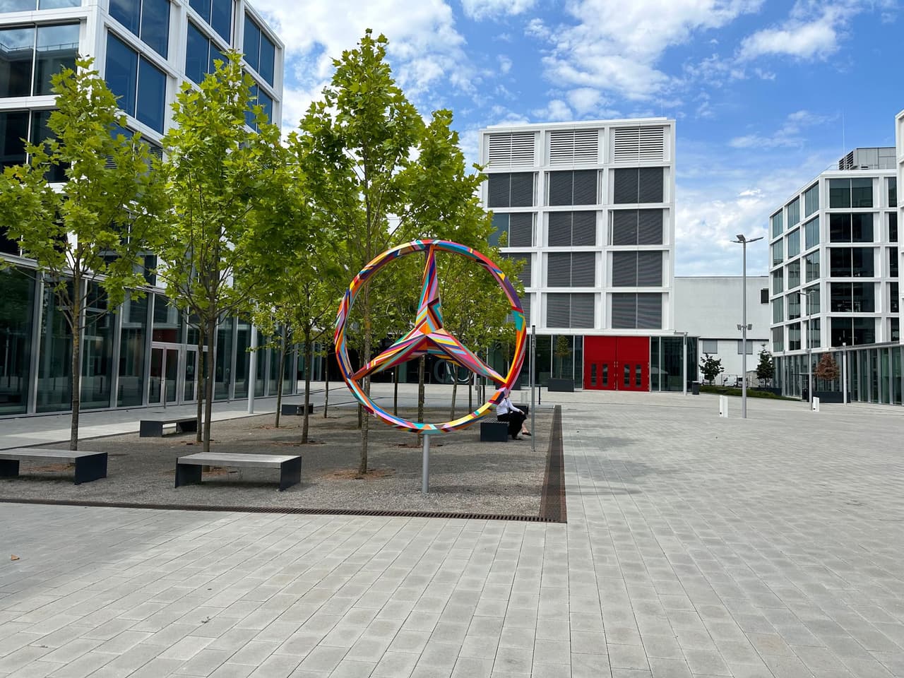 #工作心得 Mercedes-Benz Office Campus Vaihingen - 工作板 | Dcard