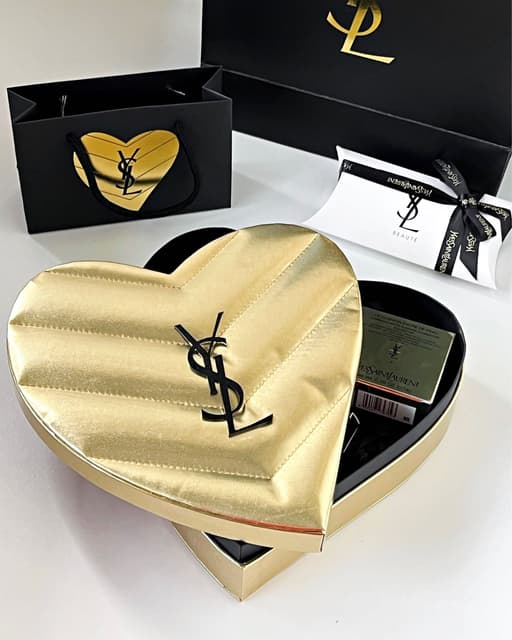 #分享 YSL情人節禮盒開箱 黑金控必收！ - 美妝板 | Dcard