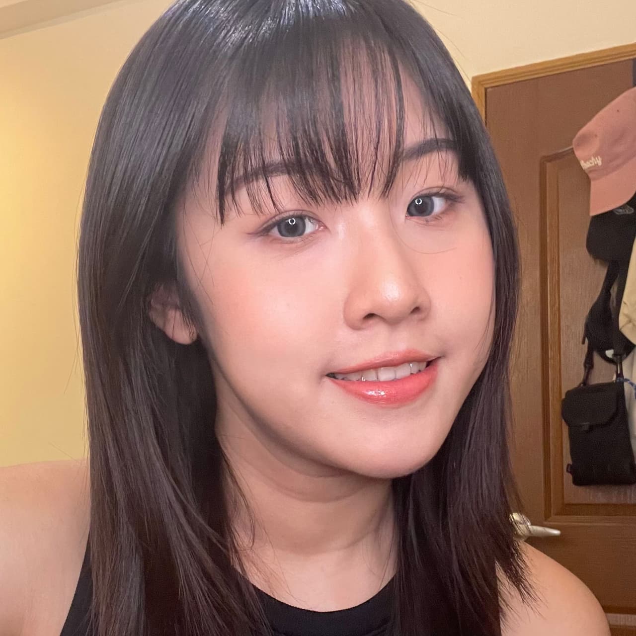 #實戴 LENSTOWN 茉莉XX系列 偷渡帝康｜茉莉暮灰、玫瑰、裸杏、仲夏月光 - 隱形眼鏡板 | Dcard