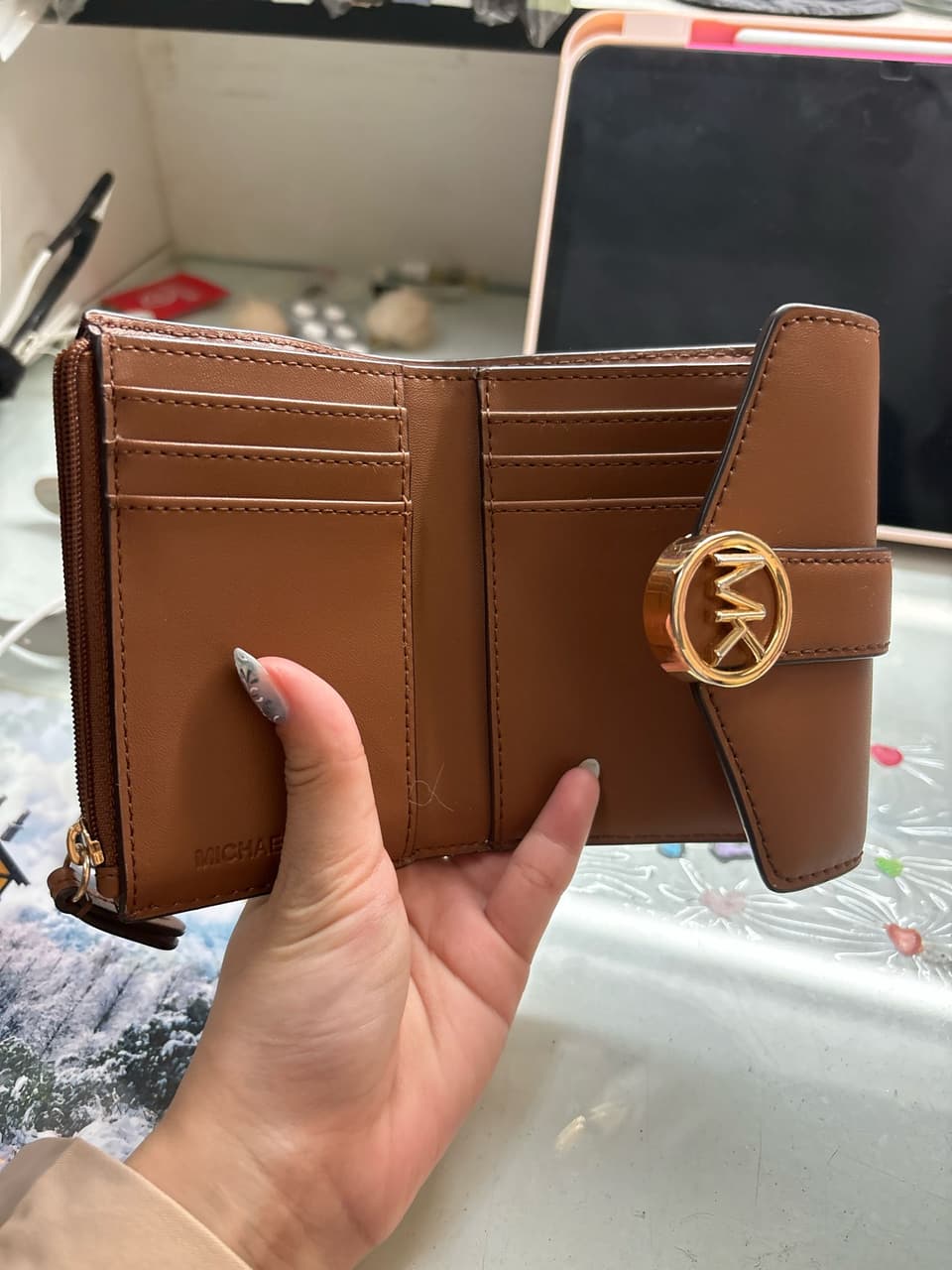 #我要賣 #我要賣 Dior、MK、小ck短夾 - 二手交易板 | Dcard