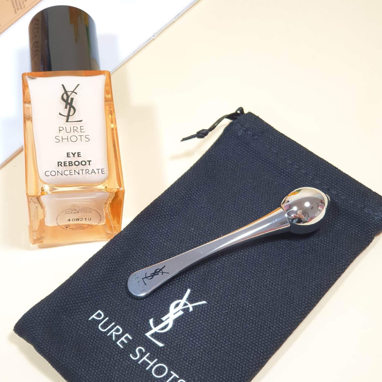 🌵瑕疵顆粒Out! YSL仙人掌精華 - 美妝板 | Dcard