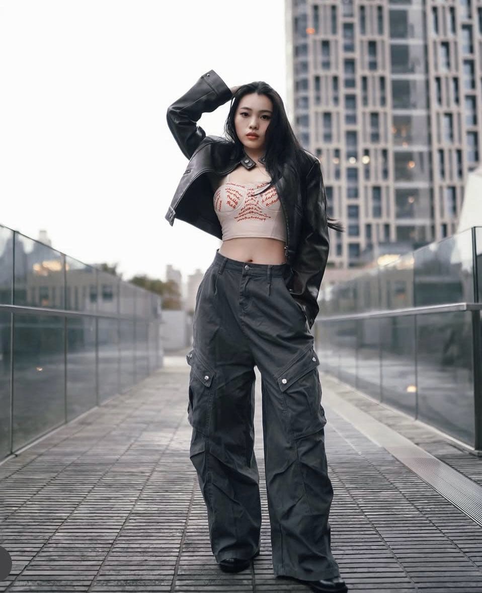 #分享 163/60 酷帥四套穿搭分享｜不能沒有的個性氛圍感！#我的偏執系浪漫 - 穿搭板 | Dcard