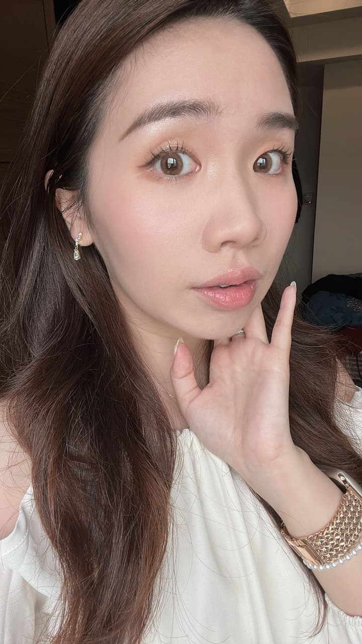 #開箱 新歡AZTK眼影+艾杜紗束型睫毛膏 - 美妝板 | Dcard