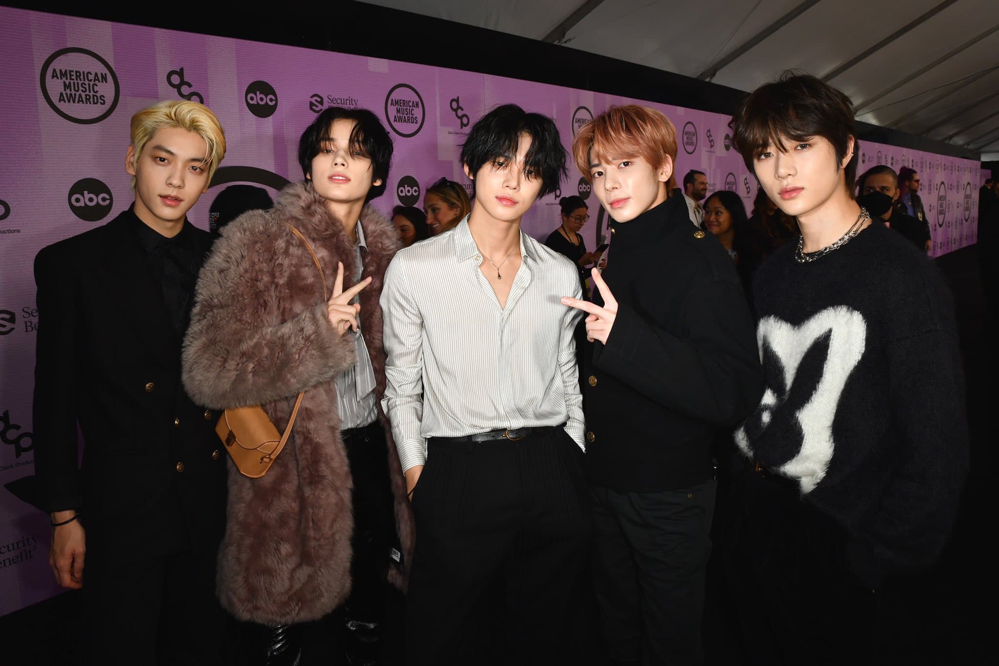 #分享 TOMORROW X TOGETHER出席2022全美音樂獎AMA - 追星板 | Dcard