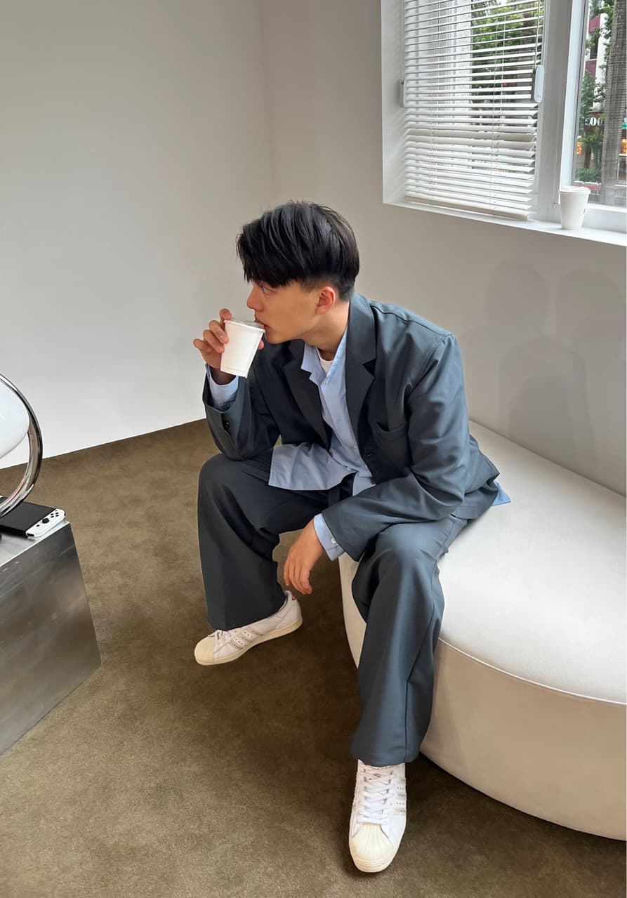 #分享 台北男子的 mouggan unisex 五套穿搭👔 - 穿搭板 | Dcard